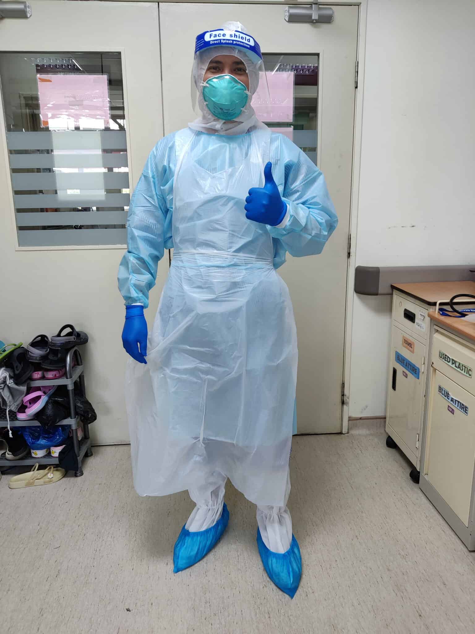 Medical Aprons - Disposable extra thick apron for medical use