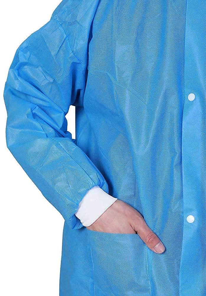 Choose Disposable Lab Coats Carefully: 5 Factors to Consider