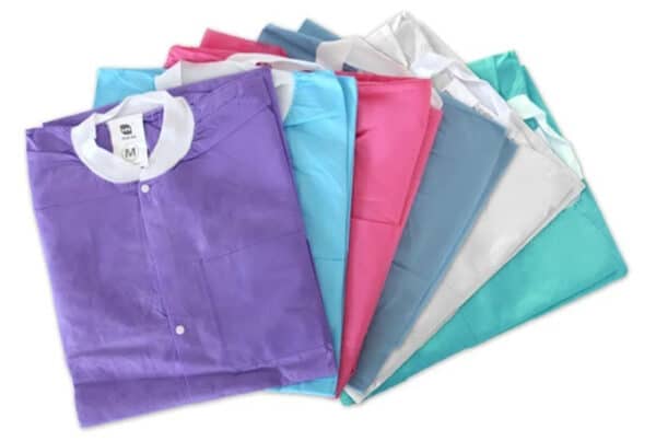 Unlock the Significance of Disposable Lab Coats in Lab Safety & Hygiene
