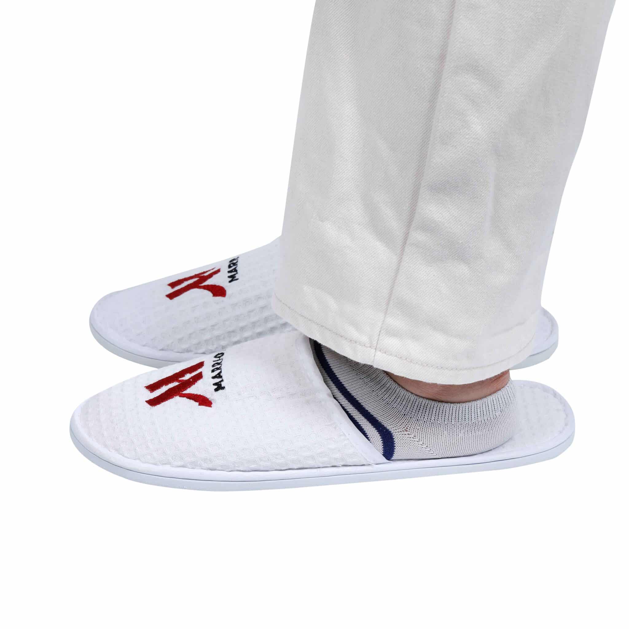 Custom Branding Opportunities with Disposable indoor Slippers: A ...