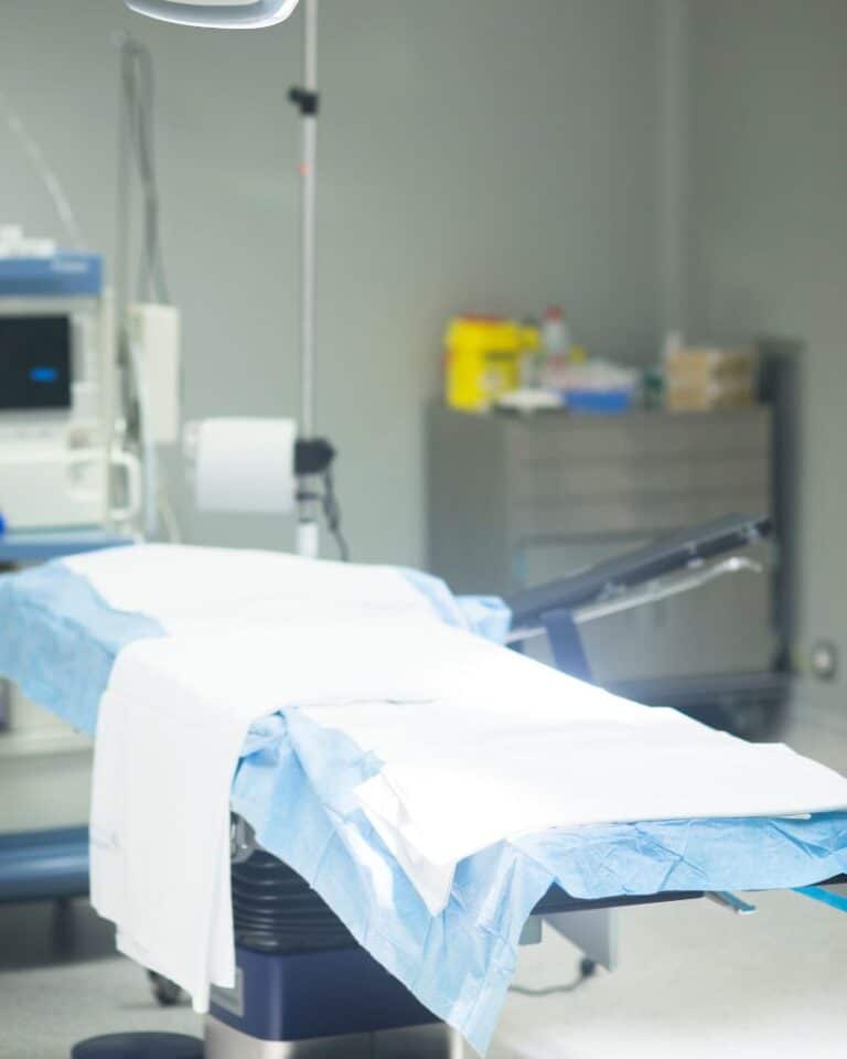 Multi-Layered Impervious Table Sheets: Advancements in Patient Care